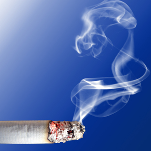 Passief roken verdubbelt risico op gehoorverlies - Healthylives.nl